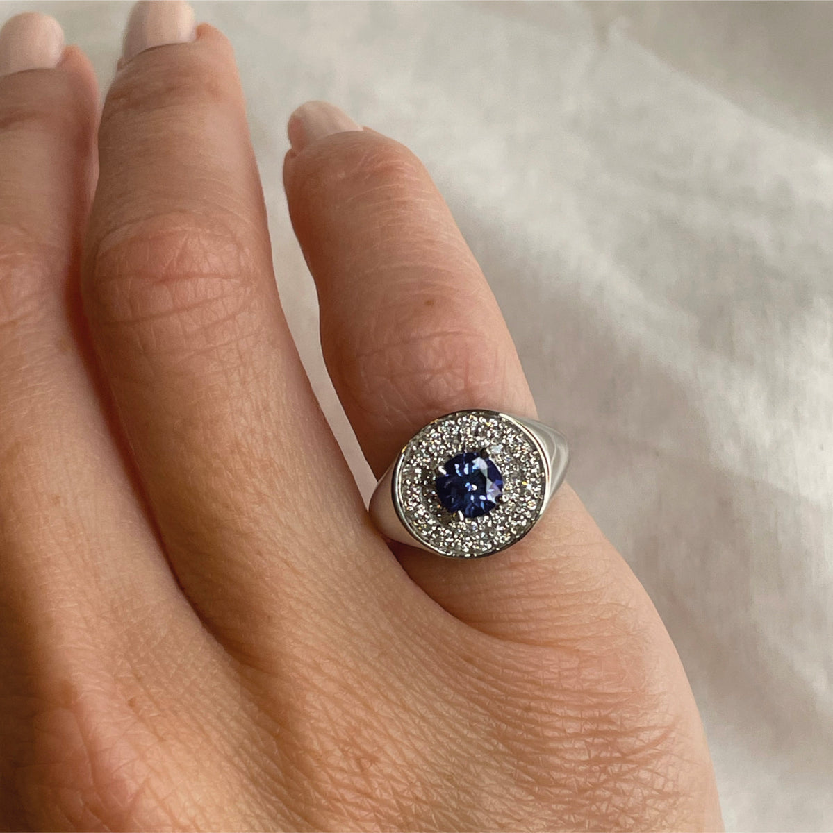 Tanzanite Diamond Ring– Yuniu Jewels